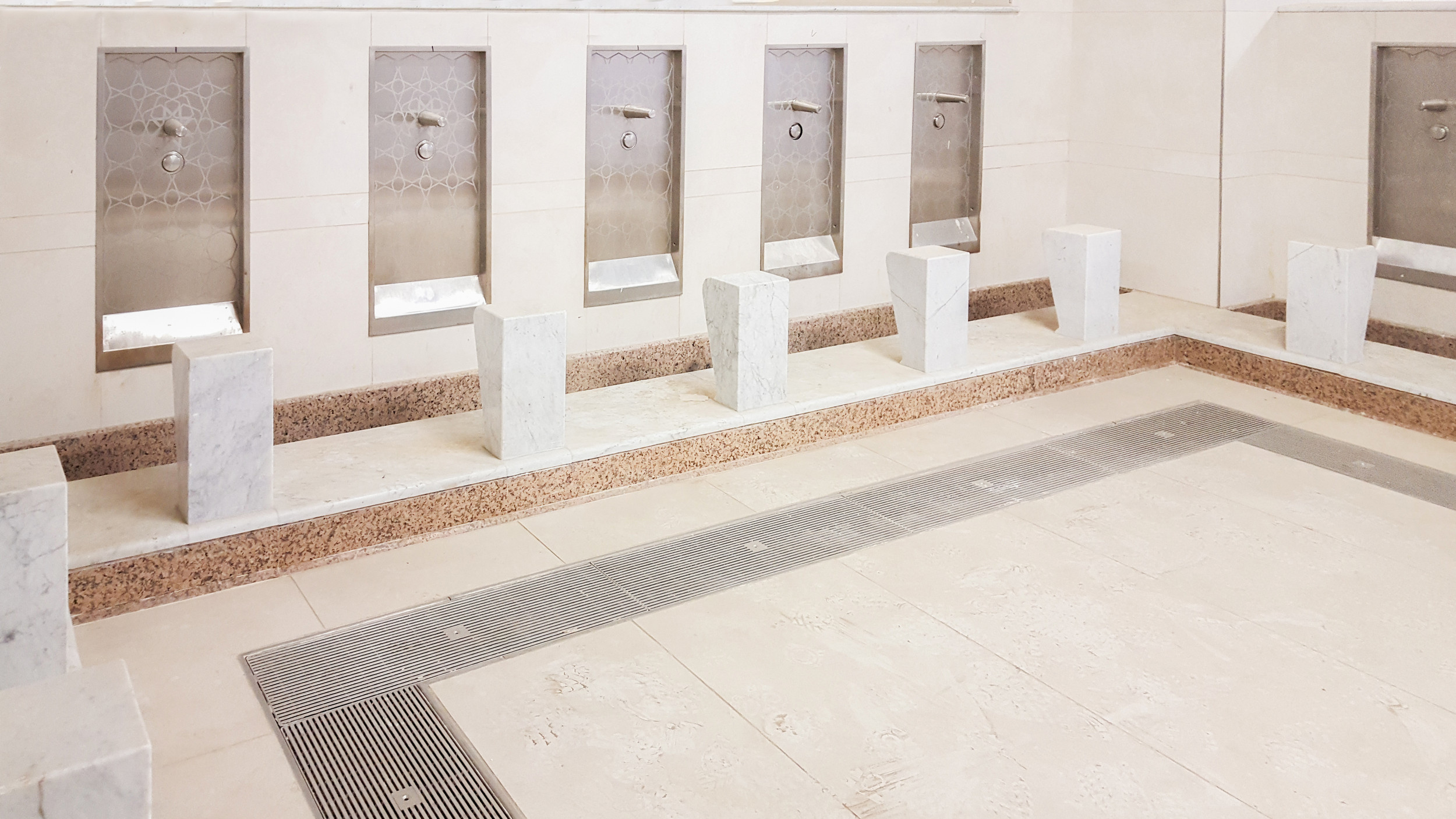 ACO Ablution drainage